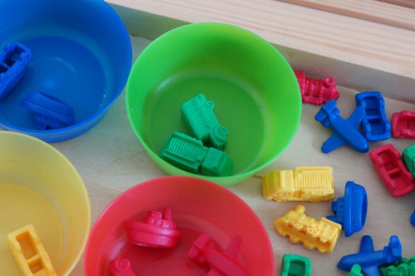 Des activités pour apprendre à trier les couleurs - Un jour un jeu