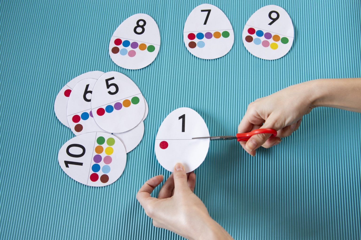 Mes œufs de Pâques pour compter et assembler - Un jour un jeu