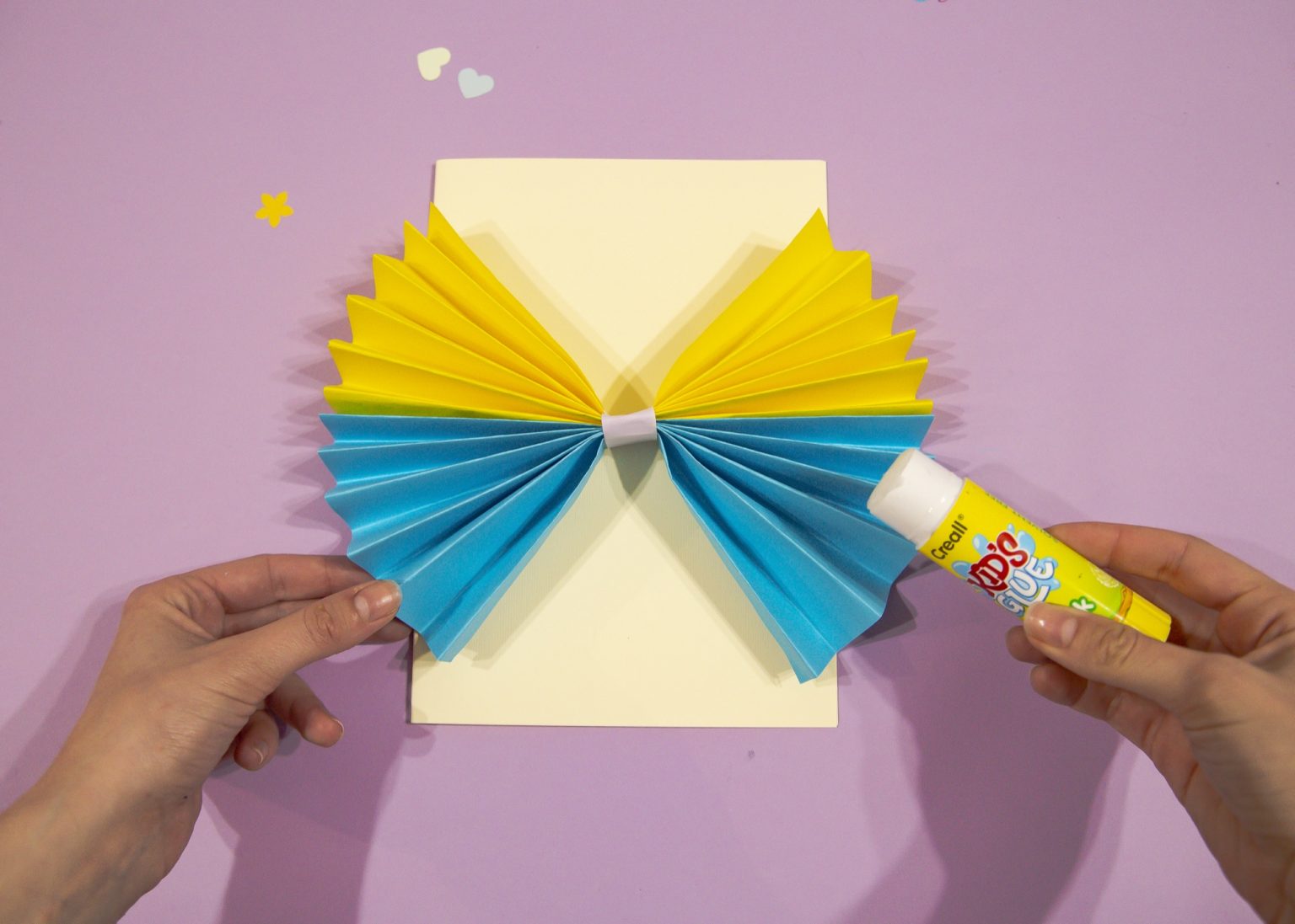Une carte nœud-papillon pour le plus chic des papas ! - Un jour un jeu Une carte nœud-papillon pour le plus chic des papas ! - Un jour un jeu