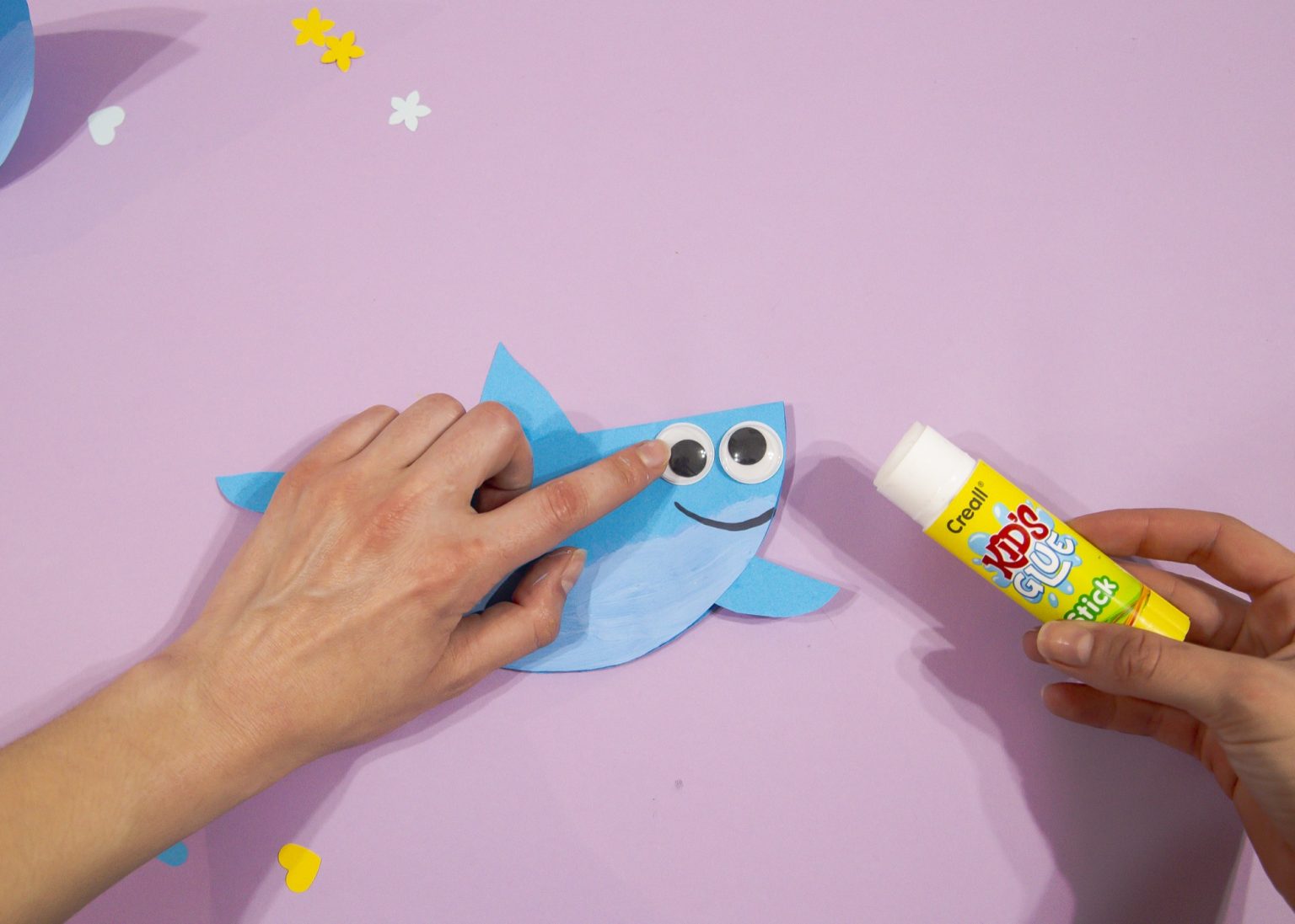 Bricolage de la mer : mes requins (pas très) malins ! - Un jour un jeu