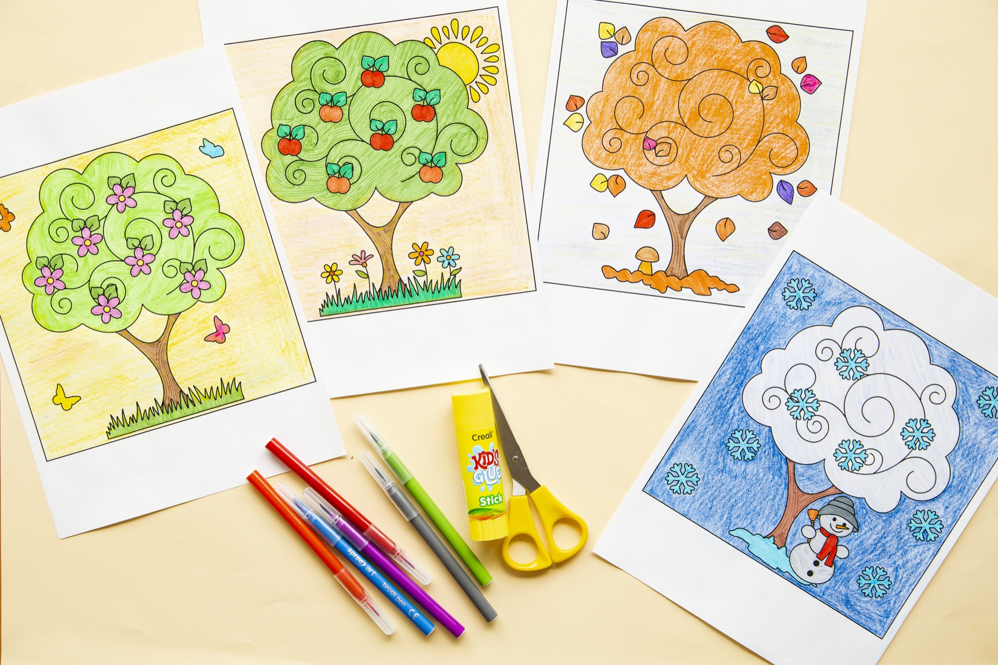 Mon arbre des 4 saisons, un bricolage créatif à imprimer - Un jour un jeu
